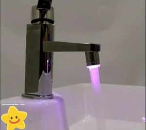 Water Saver Temperature Sensor, Led Faucet Temperature Sensor Color Change Led Light Faucet with 3 Colors Temperature Control for Kitchen Bathroom for Sink Sink Temperature Sensor Faucet