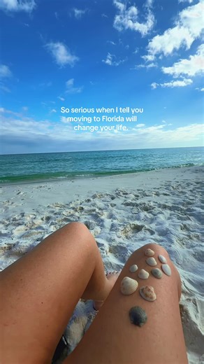 I thought moving to Florida would just mean a new place to live. What I didn’t expect was how much it would change everything. More time outside. Sunsets after work. Random weekday beach days. Life slowing down in the best way. Sometimes changing your zip code changes your whole life. If you’ve ever thought about leaving your hometown or moving to Florida for a different lifestyle, it might be the best decision you ever make. Follow me and comment FLORIDA for my full playbook. #Home #florida #mo