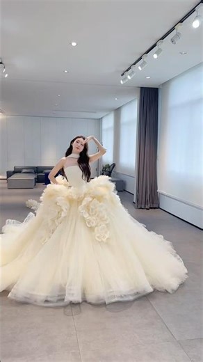 Elegant Bride in Cream Floral Gown | Stunning Wedding Dress Look