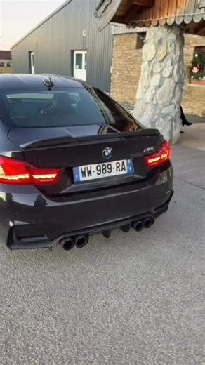 🔥 Encore un client satisfait ! 🔥 Livraison réussie d’une BMW M4 importée directement de Corée du Sud 🇰🇷➡️🇫🇷 Un véhicule soigneusement sélectionné, contrôlé et livré clé en main 🔑 🎥 Dans cette vidéo, notre client découvre sa M4 et sa réaction parle d’elle-même… 👉 Sourire, émotion, satisfaction totale Merci pour la confiance 🙏 Si toi aussi tu veux le bon modèle, au bon prix, sans stress, on s’occupe de tout. 📩 Contacte-nous en DM pour ton projet d’import auto. #bmw #bmwm4 #m4 #s55 | Jap