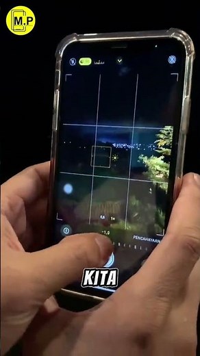 How to activate iPhone camera Night mode