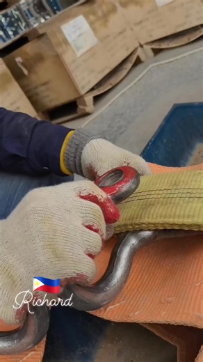 32K views · 617 reactions | Manual man o Crane lifting, iisa lang ang goal - Safe lifting palagi ✅  #construction #tips #lifting #safetyfirst | Richard Villanueva | Facebook