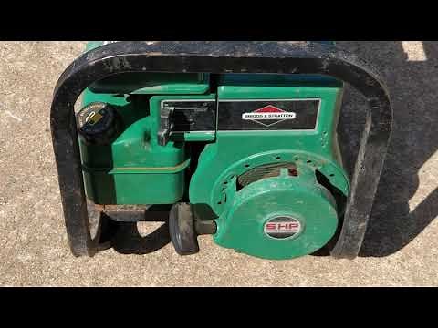 Demo of a Coleman Powermate PM54-2000 Gas Powered Generator