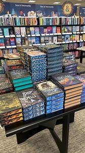 Did you get any new books this week? *** #newbookreleases #barnesandnoble #bookstore #bookshopoing #brimstone #whenthemoonhatched #theshadowofthegods #thebondthatburns #thebridgekingdom #heatoftheeverlfame #akingdomofvenomandvows #thebridgekingdom #imedusa #acurseofshadowsandice #heartcheck #violetthistlewaiteisnotavillainanymore #heartsincirculation #fairytaleretellings #redasroyalblood | Christine Manzari