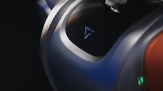 China’s TARS humanoid robot becomes world’s first to achieve two-handed stitching - VnExpress International