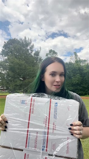 So excited for this next adventure I'm dabbling in the next few weeks! Of course, USPS is already doing what they do best...messing up 😂😂😂. #chickens #hatchingeggs #ChickensOfInstagram #Homestead #Homestead #CrazyChickLady #Chicken #Farming #farmanimals | The Hot Mess Homestead