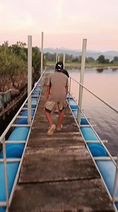 Ano ginagawa nyong tatlo 😂 nice Winlab, Tano at Christian. Pampa Good vibes Muna .. Bukas na lang ulit Ako mag uplaod Ng mga charity Videos .. #enjoy #funnyreelsvideo #joy #happy #happymoments #funnyvideos @highlight | Roel Flor Acosta