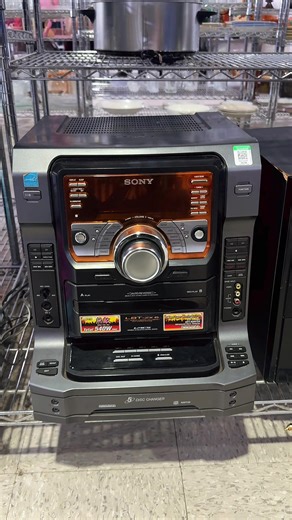 Discovering the Sony ZV-E10 Mini Component