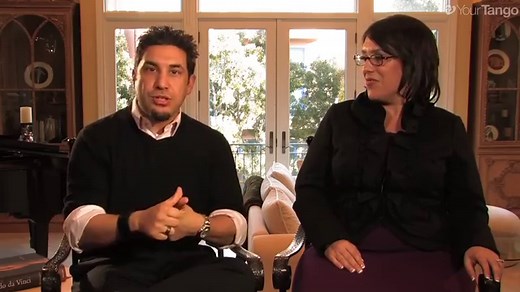 7 Can't-Ignore Signs A Man Only Loves You For Your Money