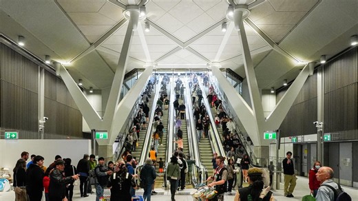 Victorians all aboard weekend free travel trains — but tickets to ride run out soon