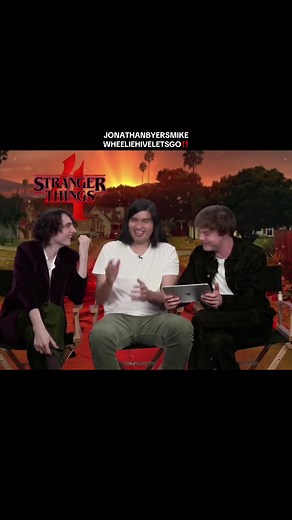 Stranger Things Cast Funny Interviews - Jonathan Byers, Mike Wheeler, Hive!