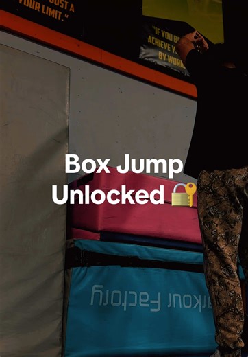 Getting back into box jumps 🦾 🚨 Comment if you can box jump or been wanting to learn 💯 Follow | Comment | Like | Repost #tiktok #parkourlife #bars #fyp #theinterntrix
