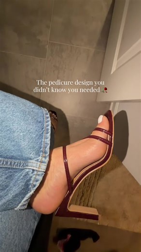 Simplicity in Pedicure Designs You Didn't Know You Needed