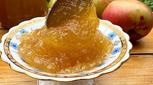 18K views · 341 reactions | How to make perfect apple jam Ingredients: 1) 1 kg apple 2) 800 gram sugar 3) Juice of half lemon 4) 1 cup water ( 200 ml ) | Little Strawberry Kitchen | Facebook