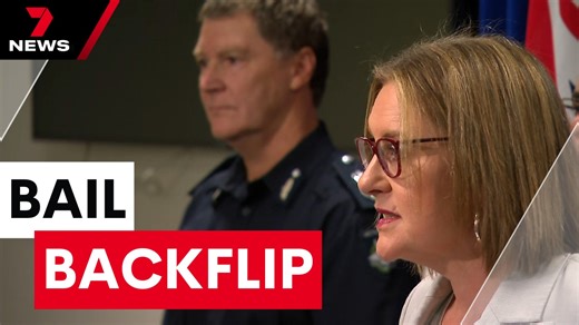 Victoria's youth crime crisis has forced a backflip from the state government which today bolstered the same bail laws it weakened just months ago. The premier is also bowing to pressure from police, abandoning plans to raise the age of criminal responsibility to 14. 📱Download the 7NEWS app: 7news.link/7newsapp #7NEWS | 7NEWS Melbourne
