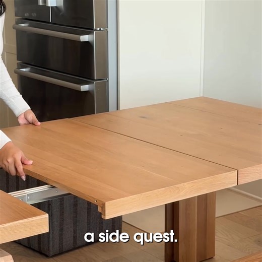 So… I had unexpected Christmas guests show up last night 😂🎅 But guess who didn’t panic for once? 👉 Me. Because my Transformer Table literally saved the night. I expanded this thing in SECONDS — from a small everyday setup to a full dining table big enough for everyone. No scrambling, no mismatched chairs, no “sorry, we’re out of space” moments. 🙌✨ The table looks so beautiful (the wood grain is stunning), but the real magic is how practical it is. One minute I’m having dinner for 2… next min