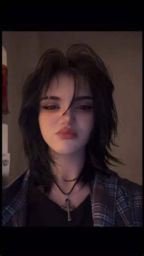 Shien•shirstha/ Sandra🗡️ on Instagram