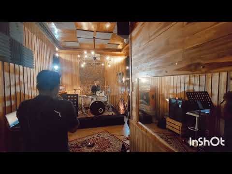 Cover lagu Halfmath told ya #season2@-BASS,DRUMS,VOCAL#rehearsal,MinusX Band LIVE Di‪‪‪@RUMAHFKSTUDIO‬