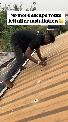 522 reactions · 67 comments | How to get down from the roof after installing solar panels. #solarinstallation #solarpanels #renewableenergy | Gideon Aghahowa | Facebook