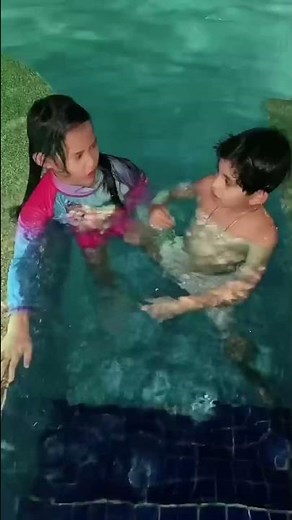 YIEE CUTE NAMAN CHLOE & WALLAD HAHAHAA