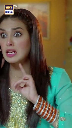 Lagadi Buddiya Ne Chugli 😮😮 #iqraaziz #jhooti #shorts