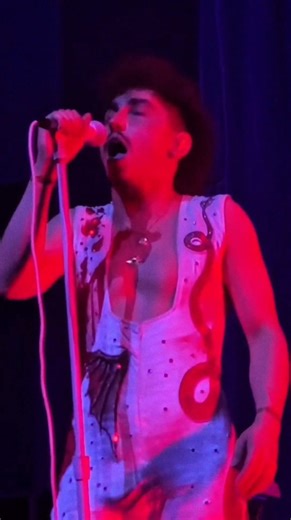 4.4K views · 187 reactions | Just a glimpse ❤️ Two wonderful songs... a wonderful voice ✨ "Broken Bells" / "Age of Machine" #joshkiszka #gretavanfleet  ageofman_gvf on TikTok | Always Josh Kiszka | Facebook