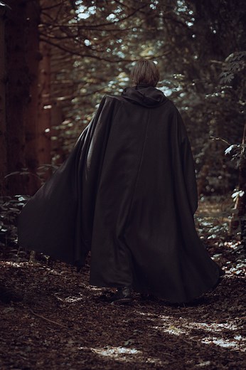 Cloak? Cape? Robe? What’s the difference? 🤔 We get this one a lot - so here’s a quick breakdown to help you choose the right layer for your next LARP or Ren Faire outfit. Which one’s your go-to? Tell us in the comments! #epicarmoury #medievaltiktok #renfaire #cloak #cape #robe #larp | Epic Armoury