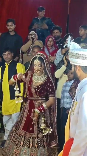Dulhan ka dance kaisa laga Hamase Milana to Hoshangabad aana newgondi song #shortvideo #tending