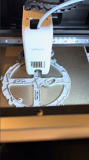 New QIDI Q2 unpacked and working on a large multi-plate print! #3dprinting #qidi