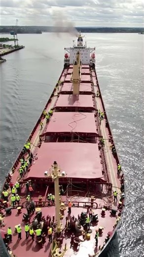 Massive Ship's Explosive Line Launcher Test #powerful