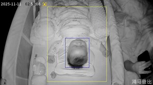 Infant startled awake by loud snore in Guangdong, China