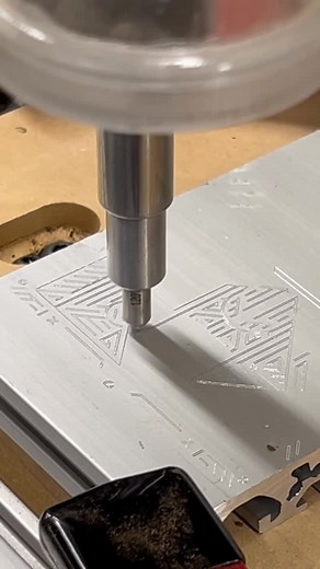 ShopBot CNC on Instagram: "@stewmac_guitar sent us a guitar pedal design to test at ShopBot HQ with a  diamond drag bit. We think it looks great engraved on aluminum! We’ll test with one of their galvanized steel pedal enclosures next.  Have you engraved guitar parts or accessories with your CNC machine? 烙 CNC machine: ShopBot Desktop 18”x24” cutting area. ⚒️ Bit: Widget Works diamond drag 120°"