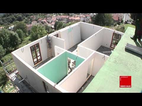casa prefabbricata: montaggio con l'elicottero VARIO-HAUS Italia