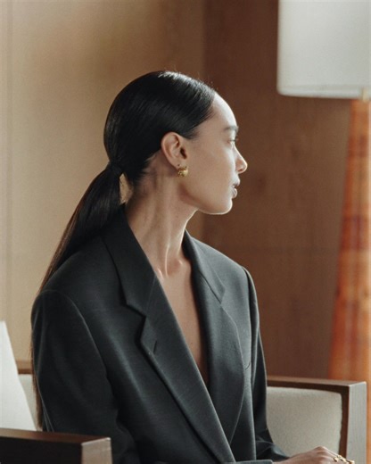 🥀 Dark florals, MagSafe accessories, and moody textures? We’ll take all three 🌒 Meet the Velvet Rebellion collection of grips, cases, PowerPacks, and wallets 📱 | PopSockets