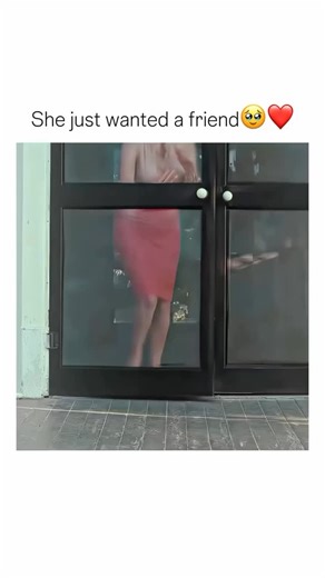 WORLD WIDE ( MEME PAGE) | 🎬 Movie: The Help (2011) 🎭 Genre: Drama · History ⏱️ Runtime: 2h 26m ⭐ IMDb: 8.1/10 📖 Overview: Set in 1960s Mississippi, the film follows... | Instagram