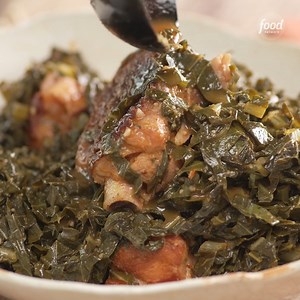 1.2M views · 1.6K reactions | Smoked turkey and warming paprika add depths of flavor to collard greens ✨ Get Nikki Scott's recipe for this Southern staple: https://foodtv.com/3za7sju | Food Network | Facebook