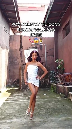 Amanda's Iconic Strut Walk Compilation