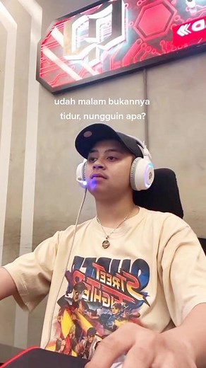 Street Fighter Gaming Setup: Engaging Gamer Experience