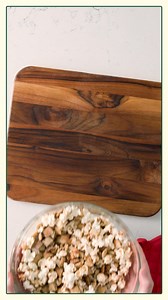 Two holiday favorites, together for one special holiday! Chex™ is teaming up with Peanuts® for heartwarming holiday fun! | Chex | Facebook