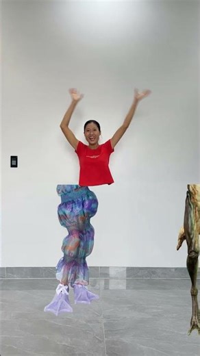 Monster legs, alien legs and peanut shaped legs tease Hana