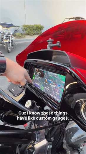 Mickey Cohen Motorsports on Instagram: "The best Harley radio replacement on the market is on sale now! I had the Soundstream V2 radio in my 2015 Road Glide and it was awesome. It mirrors whatever app on your phone onto the radio’s screen. Maps, music, & phone calls. This sale includes the following models: V2 - 2014 to 2023 baggers & 3 wheel Harleys WHD.14+ - 2014 to 2023 baggers & 3 wheel Harleys (less features than V2 model) WHD.SG - 1998-2013 batwing fairing motorcycles There are now 2 ways 