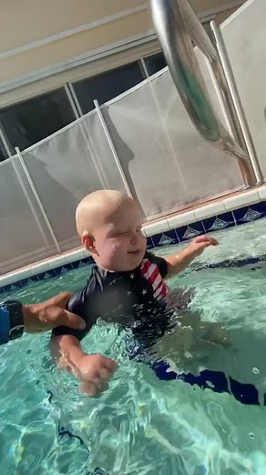 How far can your baby swim!? #babiesoftiktok #infantswim #superkid #babyswim #tiktokbabies #WelcomeWeek