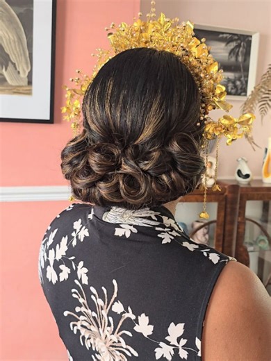 Pin Up Curl - Bridal & Vintage Hairstyling, vintage style accessories on Reels