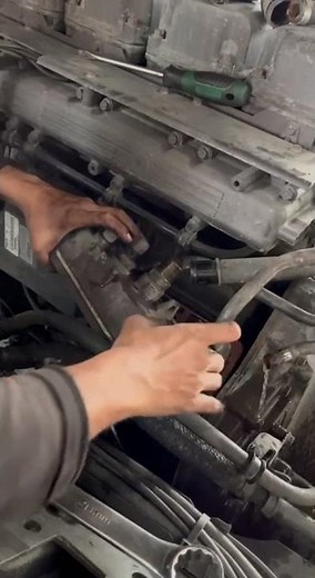 Overhauling Air Compressors Head + Repair Kits. SCANIA [𝐏𝐚𝐫𝐭 𝟏] #aircompressors #mechanical