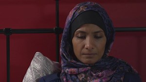 Going through treatment for cancer can be so lonely, has Emma made a new friend? | BBC Doctors