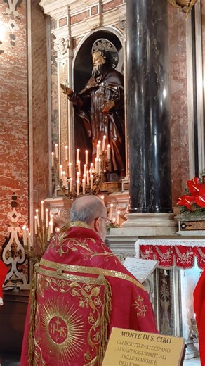 Figli di un santo minore? No, non è davvero così. Ciro di Alessandria d'Egitto, medico, monaco, martire e santo che si è celebrato in questo giorno, non ha nulla da temere. Medico come san Giuseppe Moscati, con il quale condivide la medesima santa casa, testimone di carità verso il prossimo, può contare su moltissimi devoti ancora. Un altro futuro santo, il gesuita Francesco de Geronimo ne avrebbe portato a Napoli le reliquie. Un instancabile predicatore costui che risanò corpi e anime nelle str