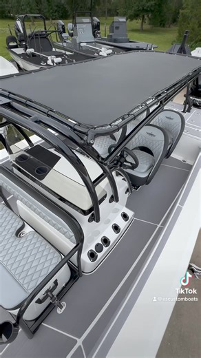 24 Center Console conversion by ES Custom Boats/Simmons Custom Rigging. @Mercury Racing #schiadaboats #escustomboats #mercuryracing | ES Custom Boats