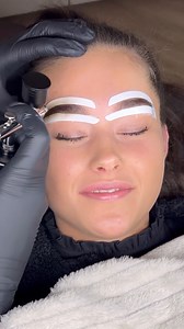 Did you know our Stain Hybrid Brow Dye Range is Airbrush-friendly?! 👀 Talented Brow Artist beautybyambernl (IG) has mastered this up-and-coming application technique using our globally-loved Stain Collection! The Stain Airbrush technique enables you to achieve a flawless brow silhouette in seconds! The ease of the mist allows for ultimate gradient control, creating everything from subtle to bold! 🔥🙌 Level up your shade offerings with our NEW richly-pigmented and cool-toned Graphite Stain modi