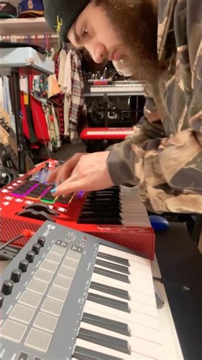 Mpc live loop day 32 #livelooping #mpc #beatmaker #beats #shorts #mpckey37 #drums #edit #musician