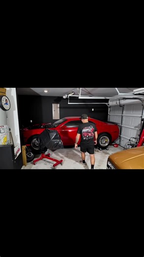 Long video but just giving you guys a update on why I haven’t been posting much. A little more on the motor I didn’t mention it’s a fully forged internals alluminum gen 4 Ls with high compression pistons texas speed built, should make 13:1 compression and sound insane lol #camaro #ss #chevy #cars #texas